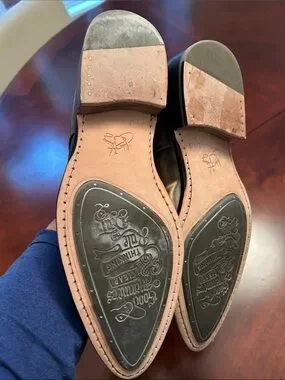 John Fluevog | Shoes | John Fluevog Polished Grey Leather Pointedtoe ...